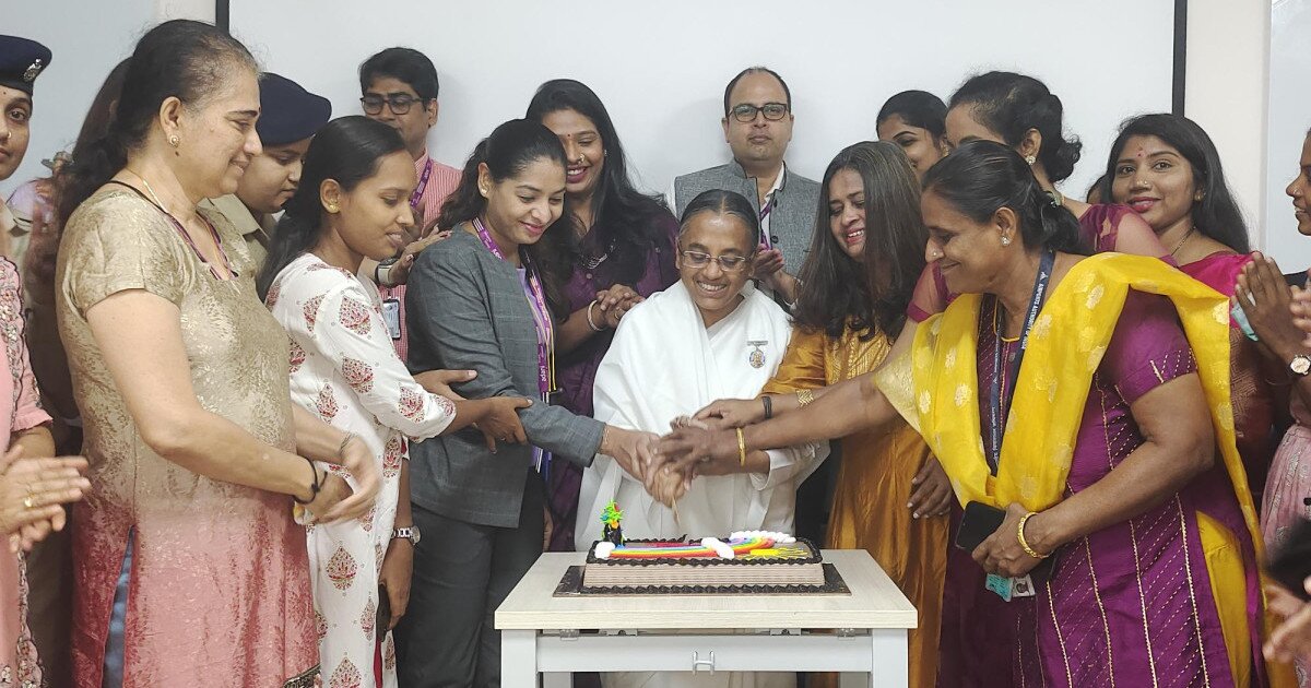 MIA Rings in International Women’s Day and Holi in Style Flash Mob ...