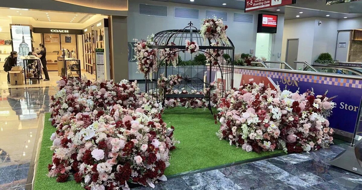 Macau International Airport Launched Flower Decoration Photogenic Spot